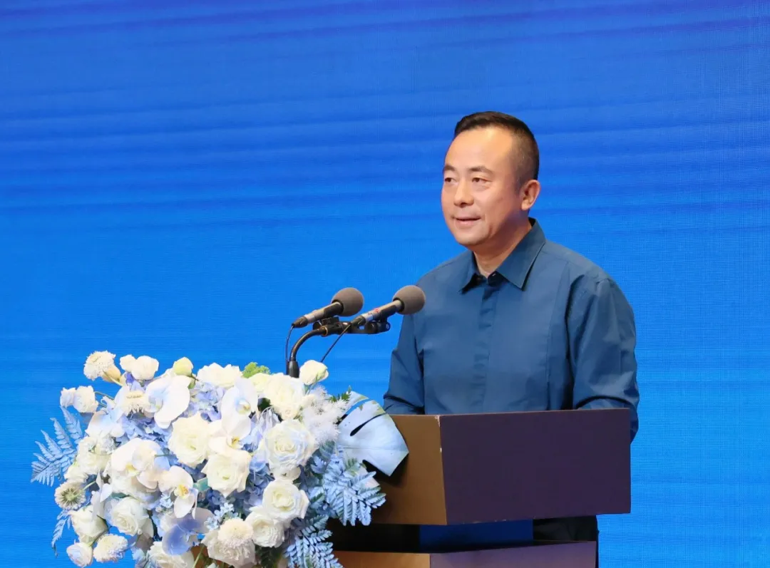 互学互鉴，同行同赢！中央广播电视总台“品牌强国工程”成员单位走进郎酒_广告频道_央视网(cctv.com)